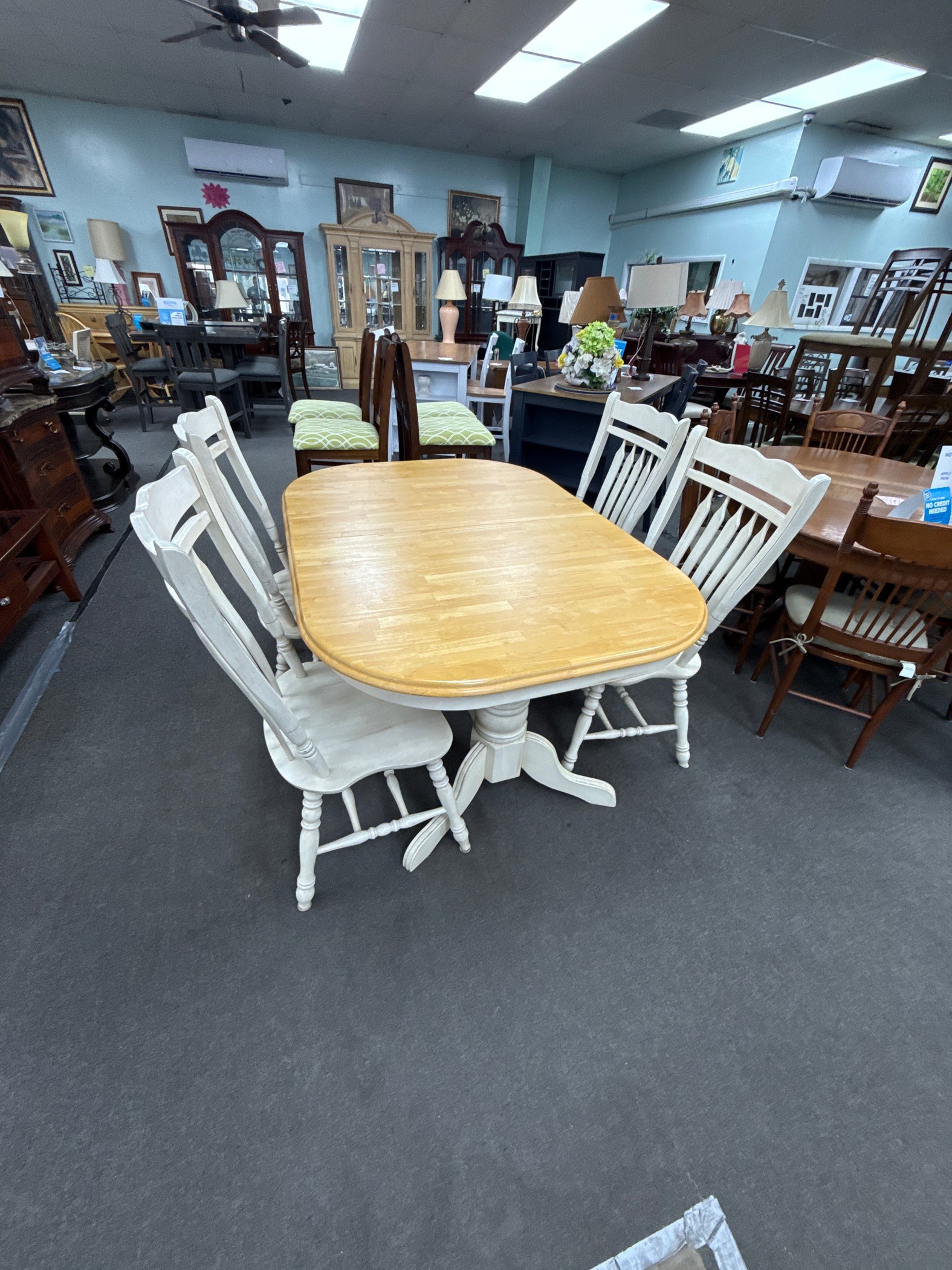 Used Table with 4 Chairs | Bill's Discount Center (Bradenton, FL)